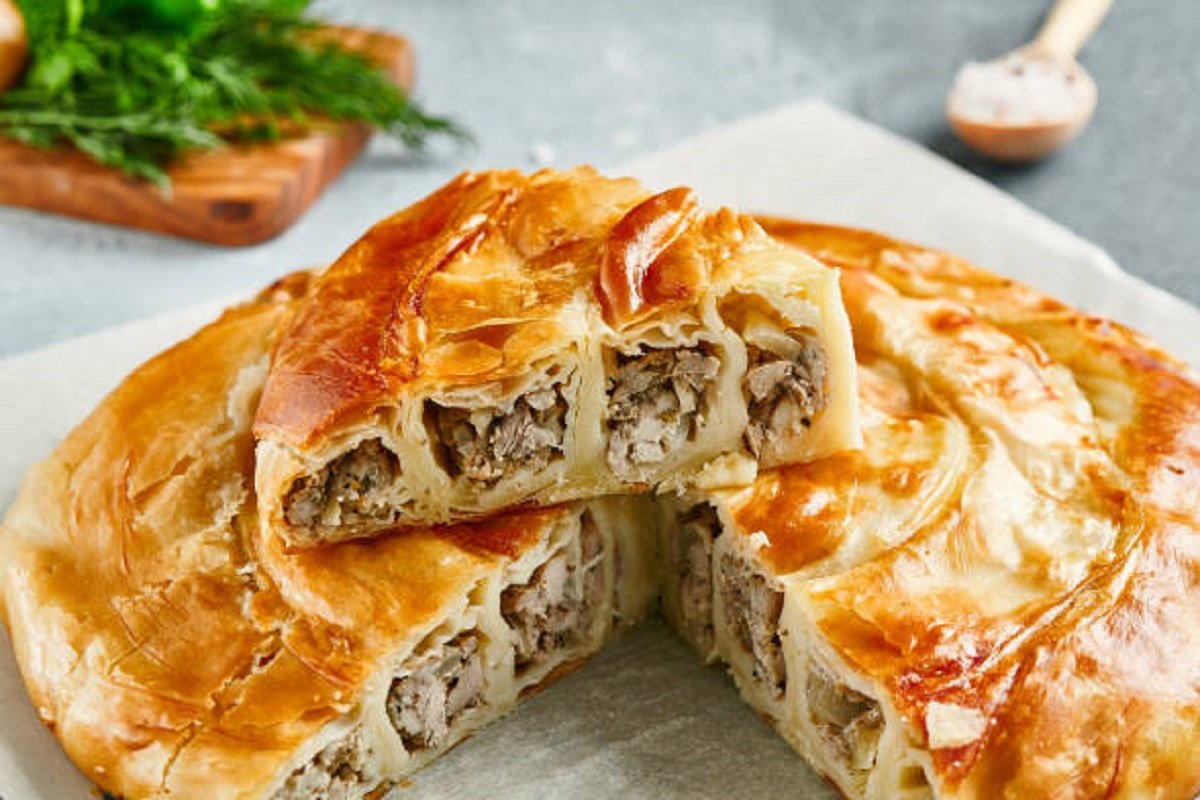 Burek od 250 grama koštao je oko 5 km, iznenadit će vas kad vidite ...